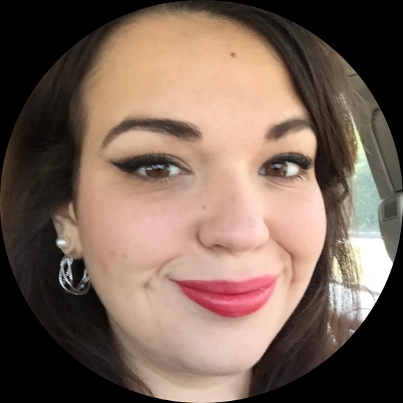 Kacee's Closet (@kaceecaster) | Poshmark